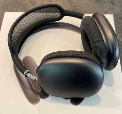 Airpods Max space gray