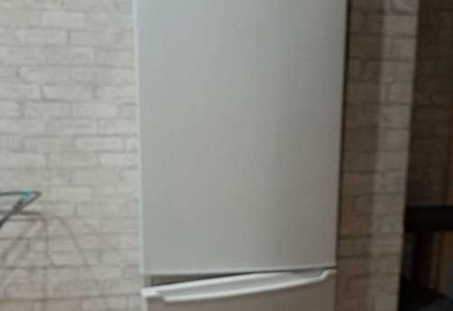 Холодильник Веста,в отлич.рабочем состоянии