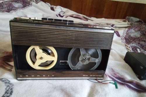 Катушечный магнитофон Grundig TK-2200