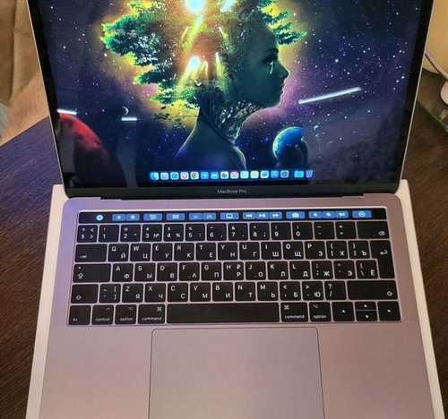 Macbook Pro 13 2017 touch bar 512GB 4 thunderbolt