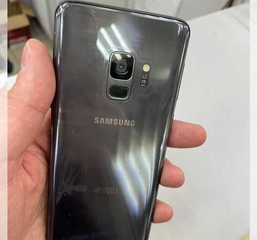 Samsung Galaxy S9, 4/64 ГБ