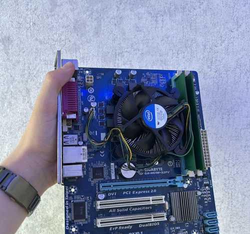 Lga 1155 комплект GA-61M-S2PVM  i3 3220  4gb