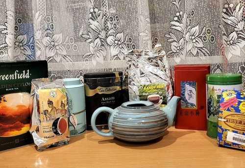 Чайник керамический и чай в подарочной упаковке