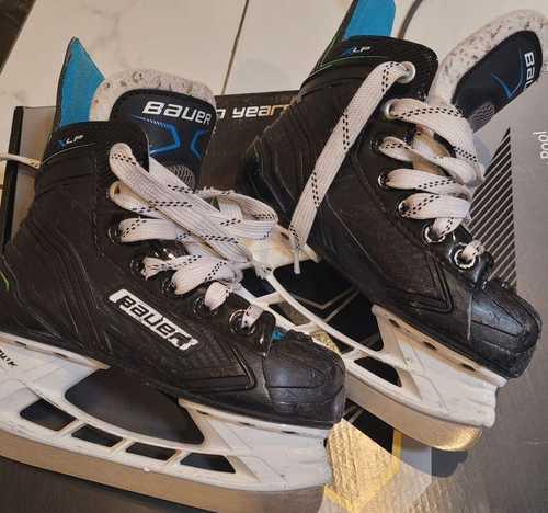 Хоккейные коньки bauer yth 11