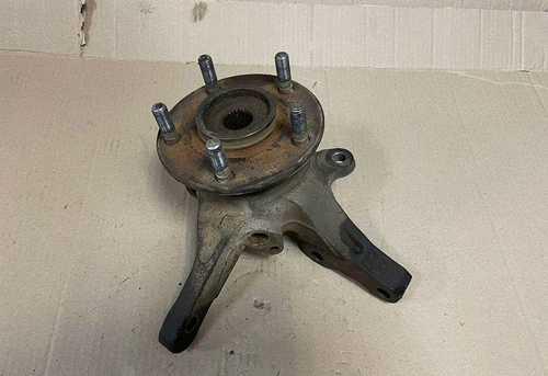 Поворотный кулак левый Mitsubishi Lancer IX 2.0