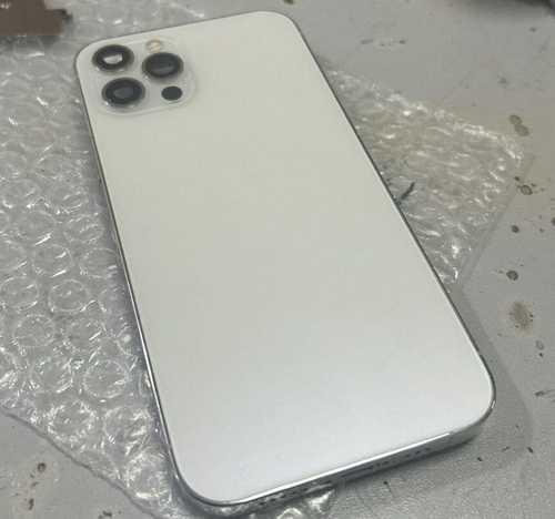 iPhone 12pro корпус белый