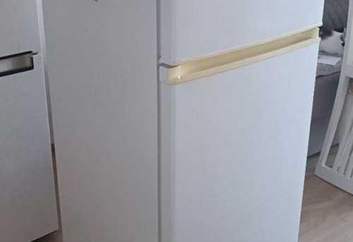 Холодильник Dexp TF210D