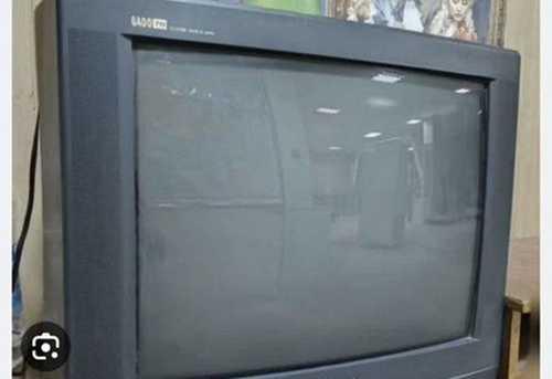 Телевизор бу, диагональ 70 см
