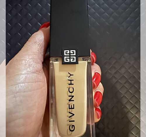 Тональный крем givenchy