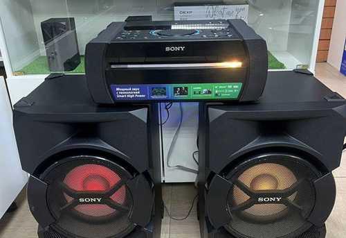 Музыкальный центр Sony x30d долбит