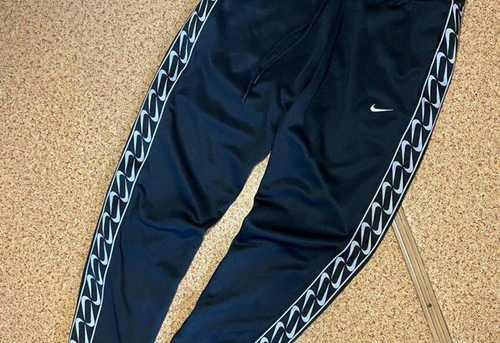 Штаны спортивные Nike на лампасах оригинал