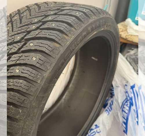 Nokian Tyres Hakkapeliitta 10p 255/35 R19 96T