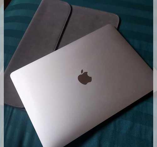 MacBook Air 13 2020 M1/8GB/256GB A2337 (7 циклов)