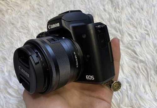 Зеркальный фотоаппарат Canon Eos Mark II