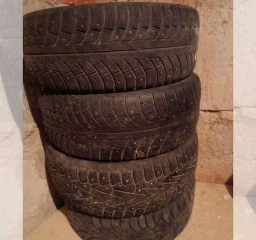 Gislaved Nord Frost 5 205/55 R16 и 205/55 R16