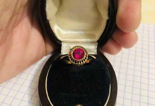 Серебрное кольцо СССР с позолотой