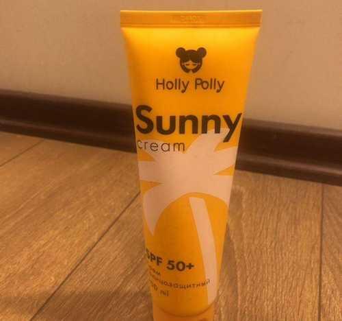 Солнцезащитный крем spf 50+ Holly Polly