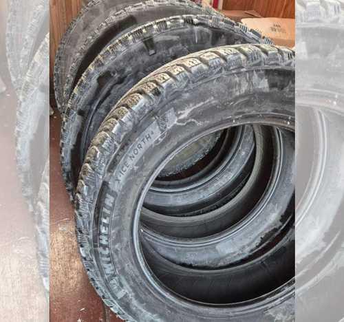 Michelin X-Ice North 4 215/60 R17 100T