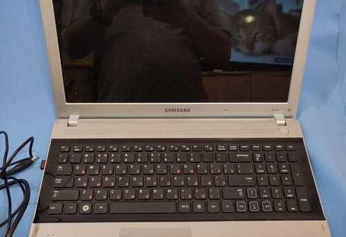 Ноутбук Samsung NP-RV520-A01RU