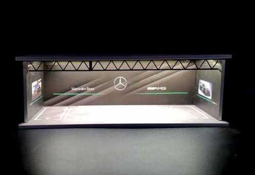 Одноэтажная парковка диорама Mercedes AMG 1/64