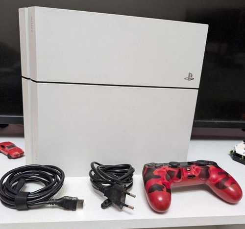 Sony playstation 4 white