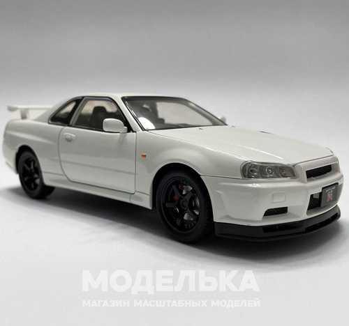 Модель автомобиля Nissan Skyline GT-R (R34) белый