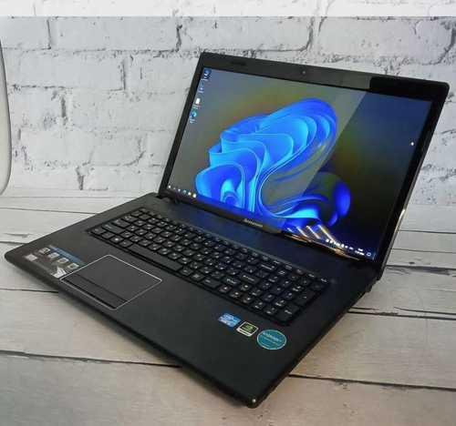 Большой Lenovo 17.3 / GT 635 / Core i5 / 8 RAM