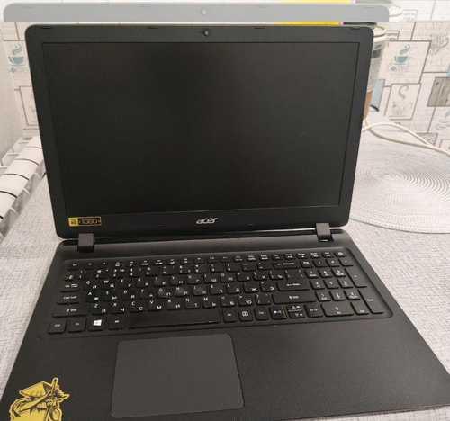 Ноутбук Acer Aspire ES 1 572