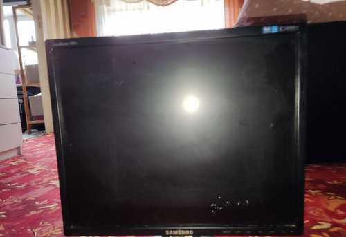 Монитор 19" Samsung 943N (LS19myakbb/EDC)