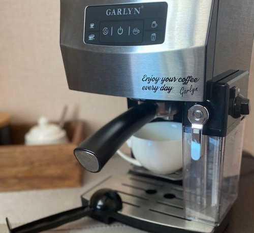 Кофеварка рожковая Garlin L70