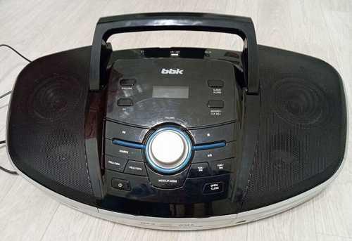 Аудиомагнитола BBK BX900U Стерео, с пультом