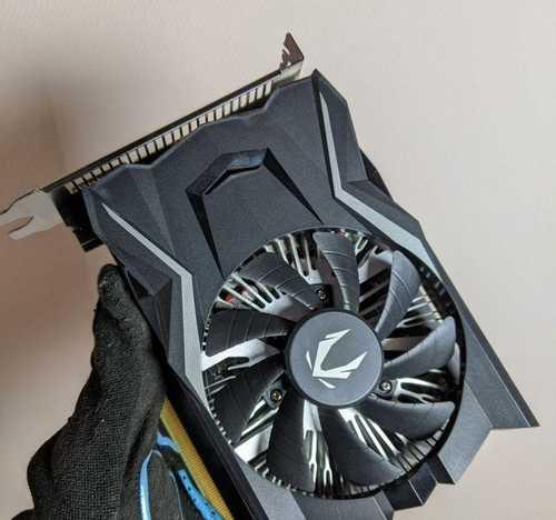 Видеокарта GTX 1650