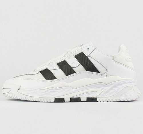 Adidas Niteball White / Black Str