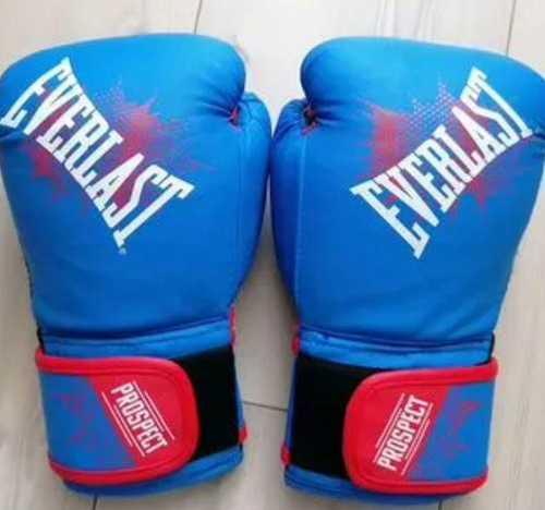 Боксерские перчатки everlast 4 oz. Детские