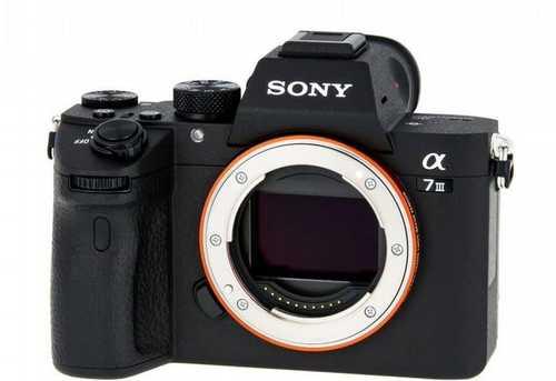 Беззеркальная камера Sony Alpha 7 III (ilce-7M3)
