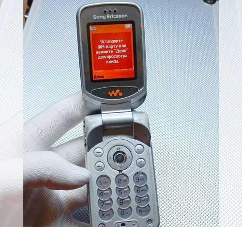 Sony Ericsson W300i