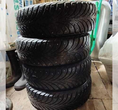 Sava Eskimo Stud 185/70 R14