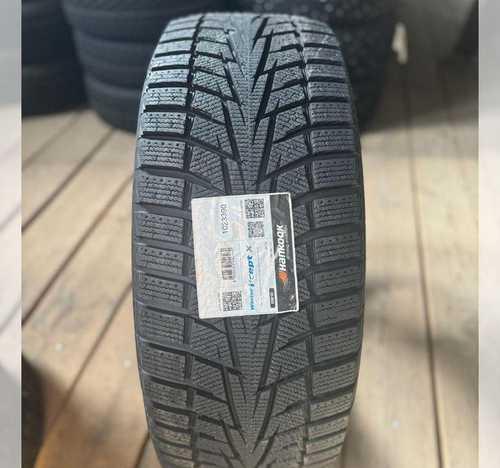 Hankook Winter I'Cept X RW10 255/55 R18