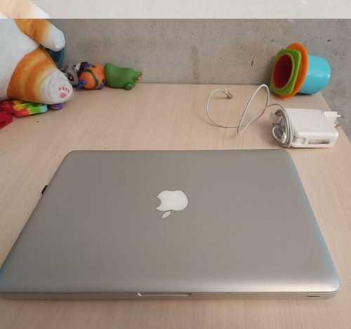 Apple macbook pro 13 mid 2010