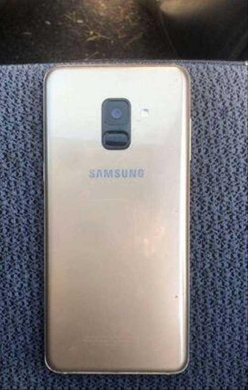 Телефон Samsung galaxy А8