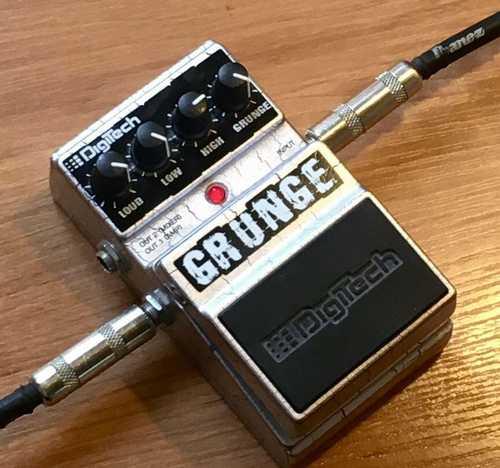 Гитарная педаль дисторшн Digitech Grunge