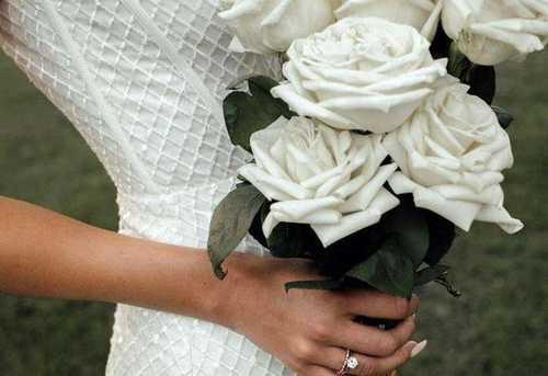 Букет невесты из пионовидных роз Доставка