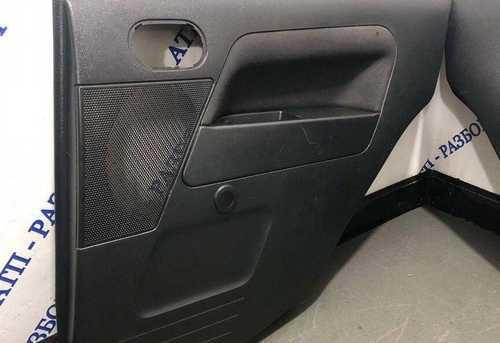 Ford Fusion обшивка задней двери (Авторазбор Атп)