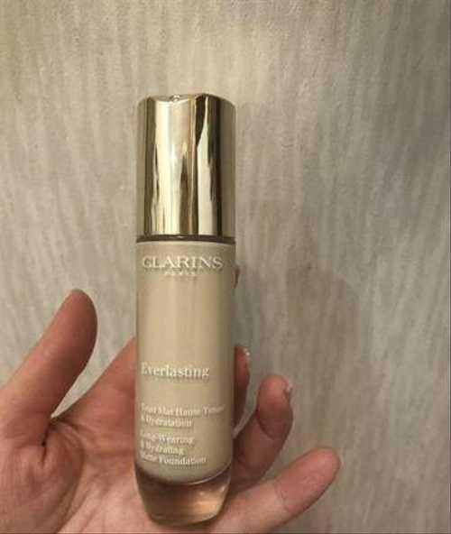 Clarins Everlasting 100.3 N тональный крем