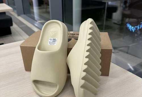 Шлепанцы слайды Adidas yeezy slide