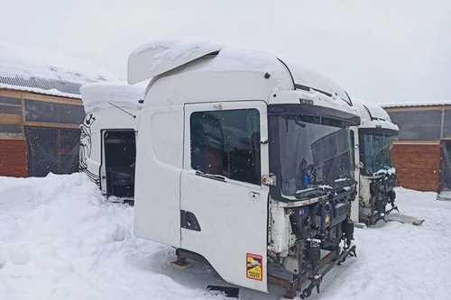 Элементы кабины в хорошем состоянии скания scania