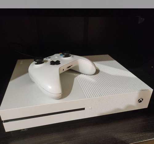 Xbox ONE S 1tb