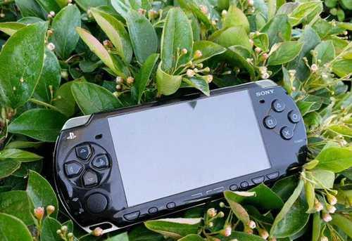 Sony PSP 2008 16Гб + Много Игр