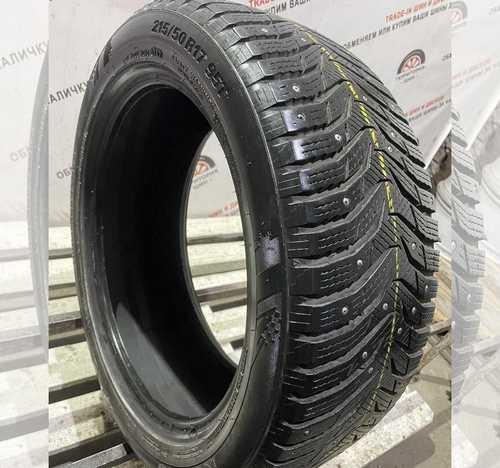 Kumho WinterCraft Ice WI31 215/50 R17 95T