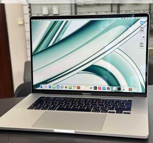 MacBook Pro 16 2019 i9/64GB/1TB